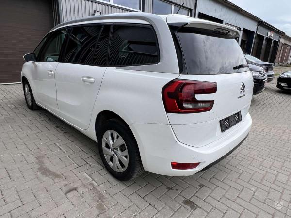 Balts Citroen Grand C4 SpaceToure 2019 Telšiai, ar dzinēja tilpumu 1.50 L un nobraukumu 269 tūkst. km par 4799 €, foto 6 vietnē AUTOMOTO.COM.LV