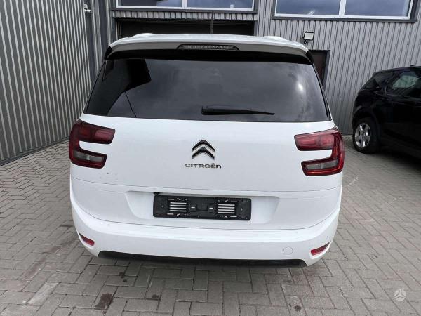 Balts Citroen Grand C4 SpaceToure 2019 Telšiai, ar dzinēja tilpumu 1.50 L un nobraukumu 269 tūkst. km par 4799 €, foto 8 vietnē AUTOMOTO.COM.LV