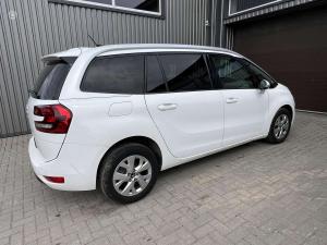 Balts Citroen Grand C4 SpaceToure 2019 Telšiai, ar dzinēja tilpumu 1.50 L un nobraukumu 269 tūkst. km par 4799 €, foto 10 vietnē AUTOMOTO.COM.LV