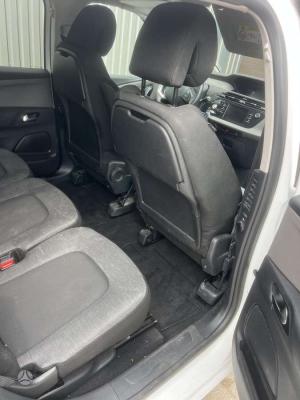 Balts Citroen Grand C4 SpaceToure 2019 Telšiai, ar dzinēja tilpumu 1.50 L un nobraukumu 269 tūkst. km par 4799 €, foto 13 vietnē AUTOMOTO.COM.LV