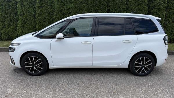 White Citroen Grand C4 SpaceToure 2019 in Kaunas, with an engine capacity of 1.50 L and mileage of 230 thousand km for 7700 €, photo 6 on AUTOMOTO.COM.LV