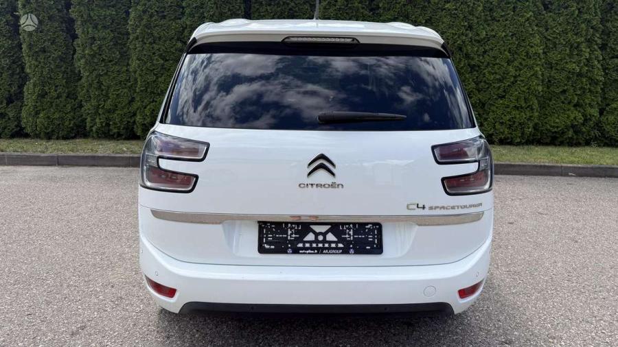White Citroen Grand C4 SpaceToure 2019 in Kaunas, with an engine capacity of 1.50 L and mileage of 230 thousand km for 7700 €, photo 9 on AUTOMOTO.COM.LV
