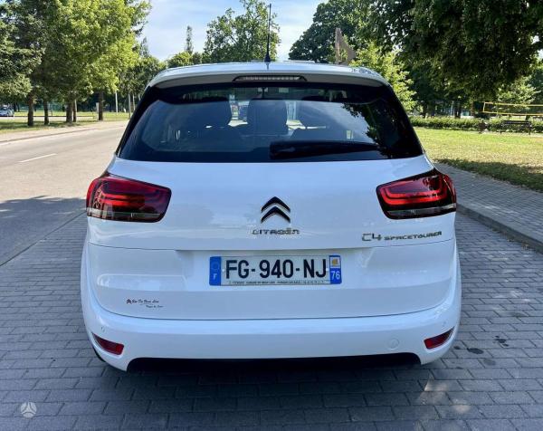 Balts Citroen Grand C4 SpaceToure 2019 Tauragė, ar dzinēja tilpumu 1.50 L un nobraukumu 218 tūkst. km par 4900 €, foto 3 vietnē AUTOMOTO.COM.LV