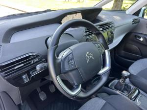 White Citroen Grand C4 SpaceToure 2019 in Taurage, with an engine capacity of 1.50 L and mileage of 218 thousand km for 4900 €, photo 10 on AUTOMOTO.COM.LV