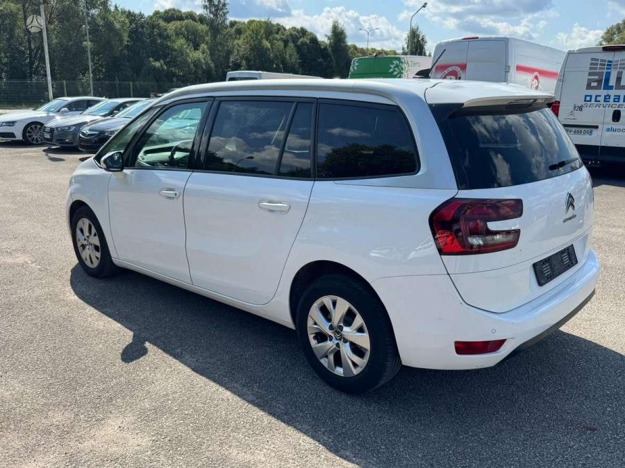 Balts Citroen Grand C4 SpaceToure 2019 Tauragė, ar dzinēja tilpumu 1.50 L un nobraukumu 285 tūkst. km par 4299 €, foto 4 vietnē AUTOMOTO.COM.LV