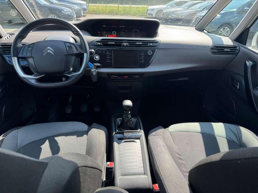 Balts Citroen Grand C4 SpaceToure 2019 Tauragė, ar dzinēja tilpumu 1.50 L un nobraukumu 285 tūkst. km par 4299 €, foto 9 vietnē AUTOMOTO.COM.LV