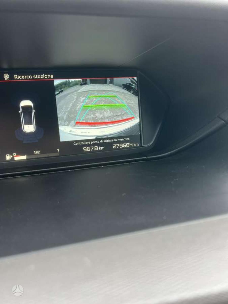 Balts Citroen Grand C4 SpaceToure 2019 Tauragė, ar dzinēja tilpumu 1.50 L un nobraukumu 285 tūkst. km par 4299 €, foto 10 vietnē AUTOMOTO.COM.LV