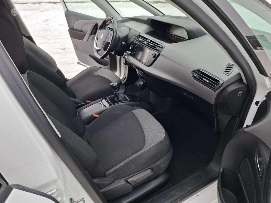 Balts Citroen Grand C4 SpaceToure 2020 Viļņa, ar dzinēja tilpumu 1.50 L un nobraukumu 175 tūkst. km par 7200 €, foto 11 vietnē AUTOMOTO.COM.LV