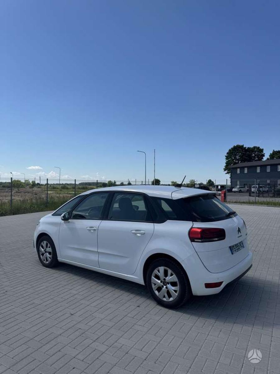 Balts Citroen Grand C4 SpaceToure 2020 Tauragė, ar dzinēja tilpumu 0.00 L un nobraukumu 215 tūkst. km par 5600 €, foto 6 vietnē AUTOMOTO.COM.LV