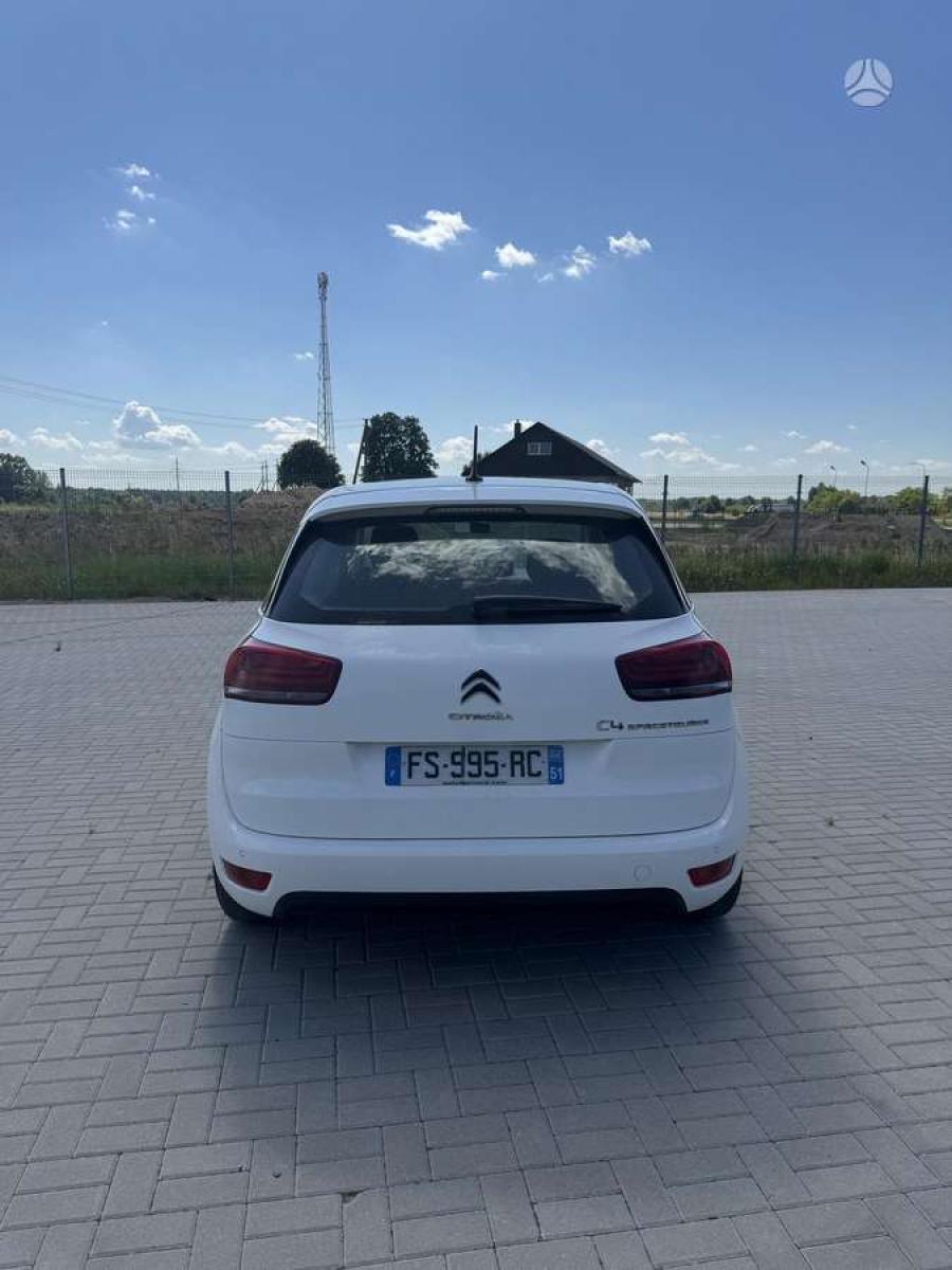 Balts Citroen Grand C4 SpaceToure 2020 Tauragė, ar dzinēja tilpumu 0.00 L un nobraukumu 215 tūkst. km par 5600 €, foto 7 vietnē AUTOMOTO.COM.LV