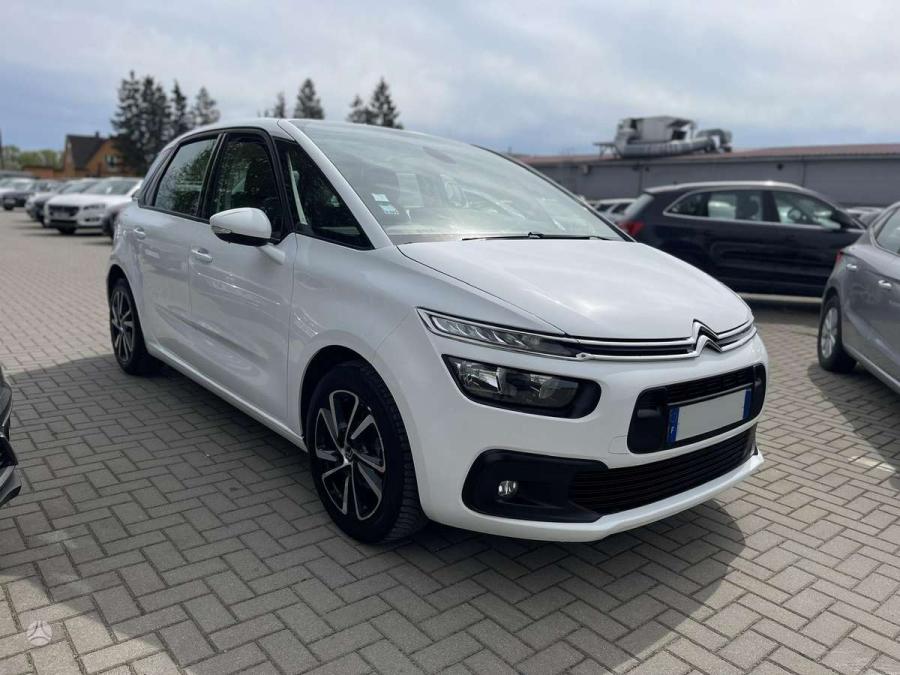 Balts Citroen Grand C4 SpaceToure 2020 Tauragė, ar dzinēja tilpumu 1.50 L un nobraukumu 272 tūkst. km par 6300 €, foto 1 vietnē AUTOMOTO.COM.LV
