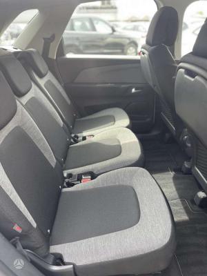 Balts Citroen Grand C4 SpaceToure 2020 Tauragė, ar dzinēja tilpumu 1.50 L un nobraukumu 272 tūkst. km par 6300 €, foto 7 vietnē AUTOMOTO.COM.LV