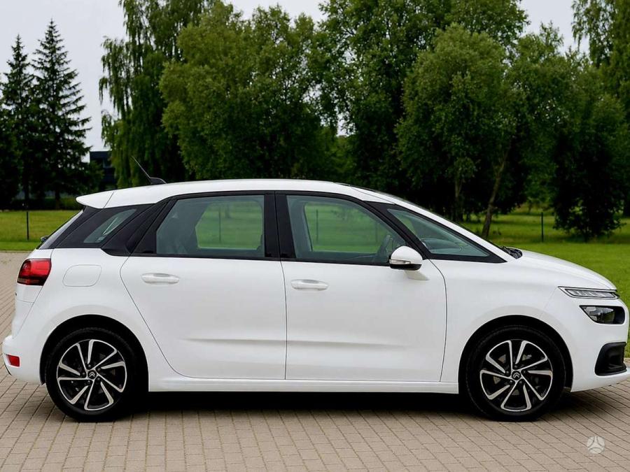 Balts Citroen Grand C4 SpaceToure 2020 Klaipėda, ar dzinēja tilpumu 1.50 L un nobraukumu 219 tūkst. km par 6500 €, foto 5 vietnē AUTOMOTO.COM.LV