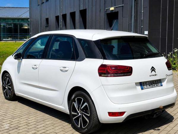 White Citroen Grand C4 SpaceToure 2020 in Klaipeda, with an engine capacity of 1.50 L and mileage of 219 thousand km for 6500 €, photo 7 on AUTOMOTO.COM.LV