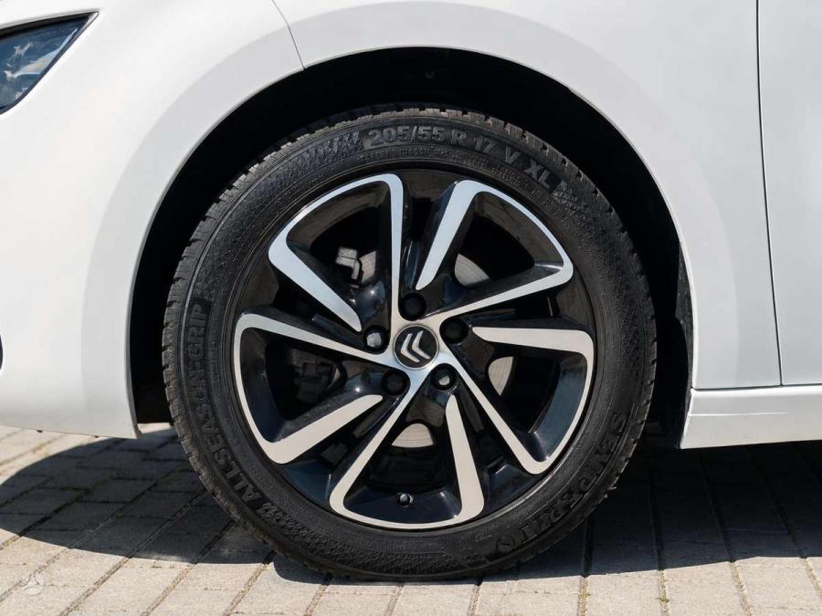 Balts Citroen Grand C4 SpaceToure 2020 Klaipėda, ar dzinēja tilpumu 1.50 L un nobraukumu 219 tūkst. km par 6500 €, foto 34 vietnē AUTOMOTO.COM.LV