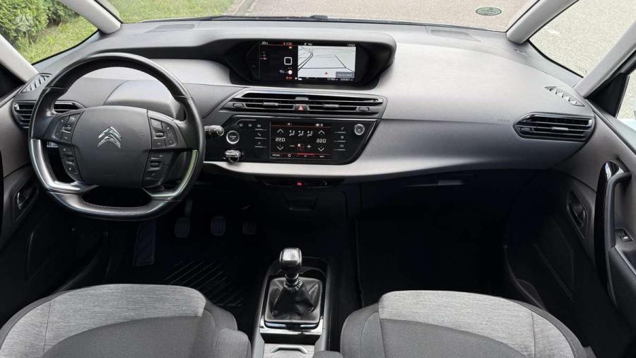 White Citroen Grand C4 SpaceToure 2020 in Kaunas, with an engine capacity of 1.50 L and mileage of 229 thousand km for 7990 €, photo 10 on AUTOMOTO.COM.LV