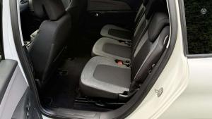 White Citroen Grand C4 SpaceToure 2020 in Kaunas, with an engine capacity of 1.50 L and mileage of 229 thousand km for 7990 €, photo 17 on AUTOMOTO.COM.LV