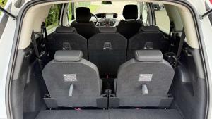White Citroen Grand C4 SpaceToure 2020 in Kaunas, with an engine capacity of 1.50 L and mileage of 229 thousand km for 7990 €, photo 18 on AUTOMOTO.COM.LV