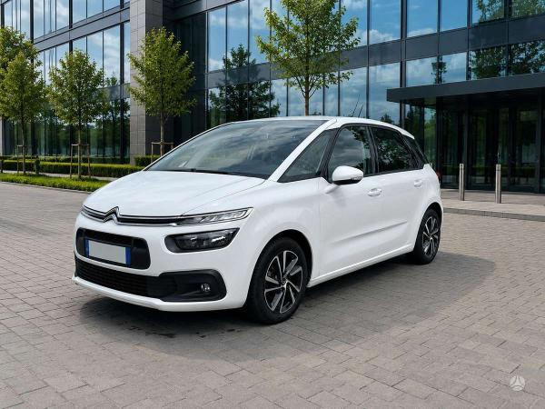 White Citroen Grand C4 SpaceToure 2020 in Taurage, with an engine capacity of 1.50 L and mileage of 272 thousand km for 5990 €, photo 1 on AUTOMOTO.COM.LV