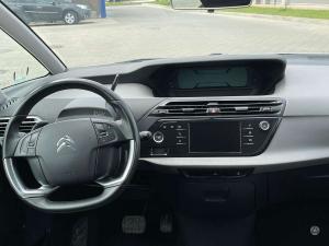 White Citroen Grand C4 SpaceToure 2020 in Taurage, with an engine capacity of 1.50 L and mileage of 272 thousand km for 5990 €, photo 6 on AUTOMOTO.COM.LV