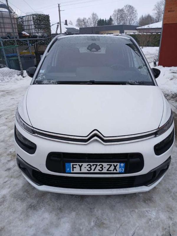 Balts Citroen Grand C4 SpaceToure 2021 Tauragė, ar dzinēja tilpumu 1.50 L un nobraukumu 275 tūkst. km par 8400 €, foto 2 vietnē AUTOMOTO.COM.LV