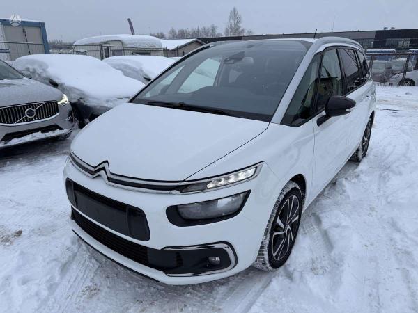 White Citroen Grand C4 SpaceToure 2022 in Kaunas, with an engine capacity of 1.50 L and mileage of 169 thousand km for 14400 €, photo 1 on AUTOMOTO.COM.LV