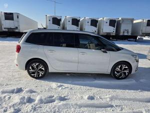 Balts Citroen Grand C4 SpaceToure 2022 Viļņa, ar dzinēja tilpumu 1.20 L un nobraukumu 210 tūkst. km par 9600 €, foto 5 vietnē AUTOMOTO.COM.LV
