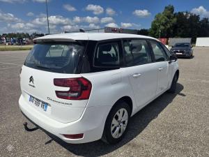 White Citroen Grand C4 SpaceToure 2022 in Vilnius, with an engine capacity of 1.50 L and mileage of 177 thousand km for 9900 €, photo 4 on AUTOMOTO.COM.LV