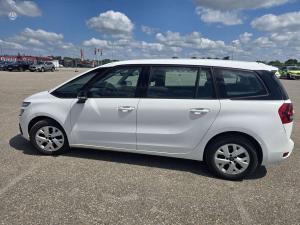 White Citroen Grand C4 SpaceToure 2022 in Vilnius, with an engine capacity of 1.50 L and mileage of 177 thousand km for 9900 €, photo 5 on AUTOMOTO.COM.LV
