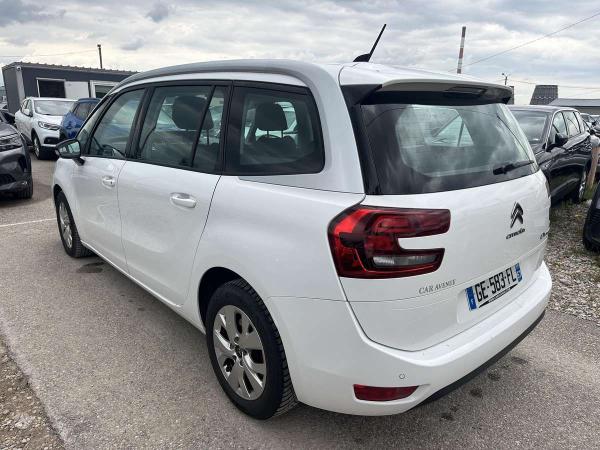 White Citroen Grand C4 SpaceToure 2022 in Vilnius, with an engine capacity of 1.50 L and mileage of 197 thousand km for 10889 €, photo 3 on AUTOMOTO.COM.LV