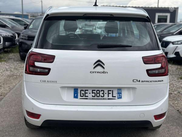 White Citroen Grand C4 SpaceToure 2022 in Vilnius, with an engine capacity of 1.50 L and mileage of 197 thousand km for 10889 €, photo 4 on AUTOMOTO.COM.LV