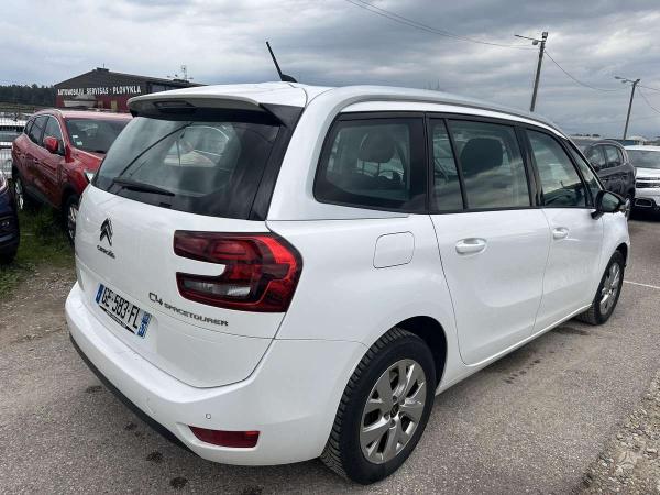 White Citroen Grand C4 SpaceToure 2022 in Vilnius, with an engine capacity of 1.50 L and mileage of 197 thousand km for 10889 €, photo 5 on AUTOMOTO.COM.LV