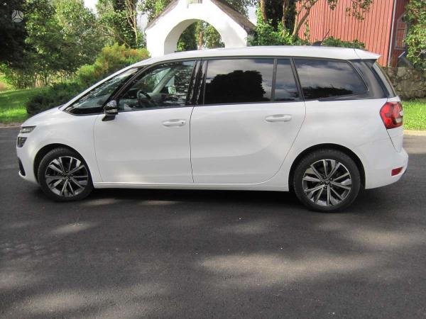 Balts Citroen Grand C4 SpaceToure 2022 Šauļi, ar dzinēja tilpumu 1.50 L un nobraukumu 179 tūkst. km par 8999 €, foto 8 vietnē AUTOMOTO.COM.LV