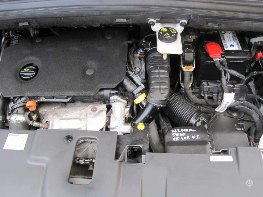 Balts Citroen Grand C4 SpaceToure 2022 Šauļi, ar dzinēja tilpumu 1.50 L un nobraukumu 179 tūkst. km par 8999 €, foto 18 vietnē AUTOMOTO.COM.LV