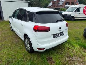 Balts Citroen Grand C4 SpaceToure 2019 Viljandi, ar dzinēja tilpumu 1.50 L un nobraukumu 144 tūkst. km par 10990 €, foto 4 vietnē AUTOMOTO.COM.LV