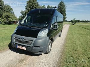 Black Citroen Jumper 2013 in Cesis, with an engine capacity of 2.20 L and mileage of 239 thousand km for 6292 €, photo 3 on AUTOMOTO.COM.LV