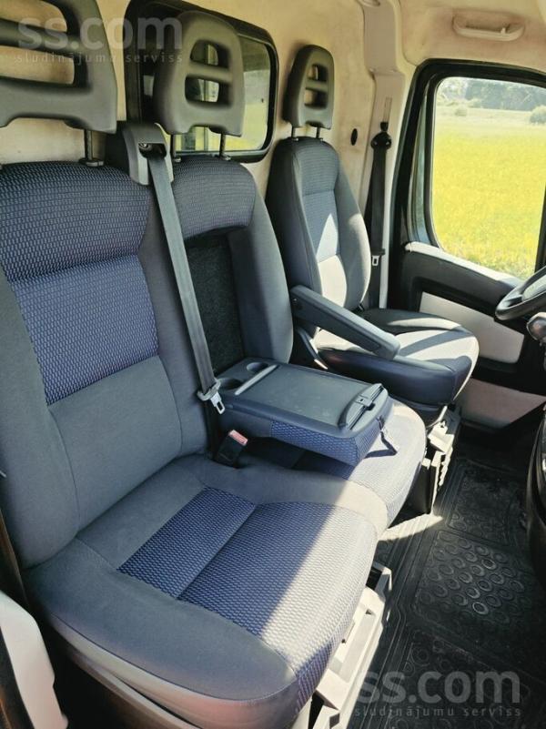 Melns Citroen Jumper 2013 Cēsis, ar dzinēja tilpumu 2.20 L un nobraukumu 239 tūkst. km par 6292 €, foto 6 vietnē AUTOMOTO.COM.LV
