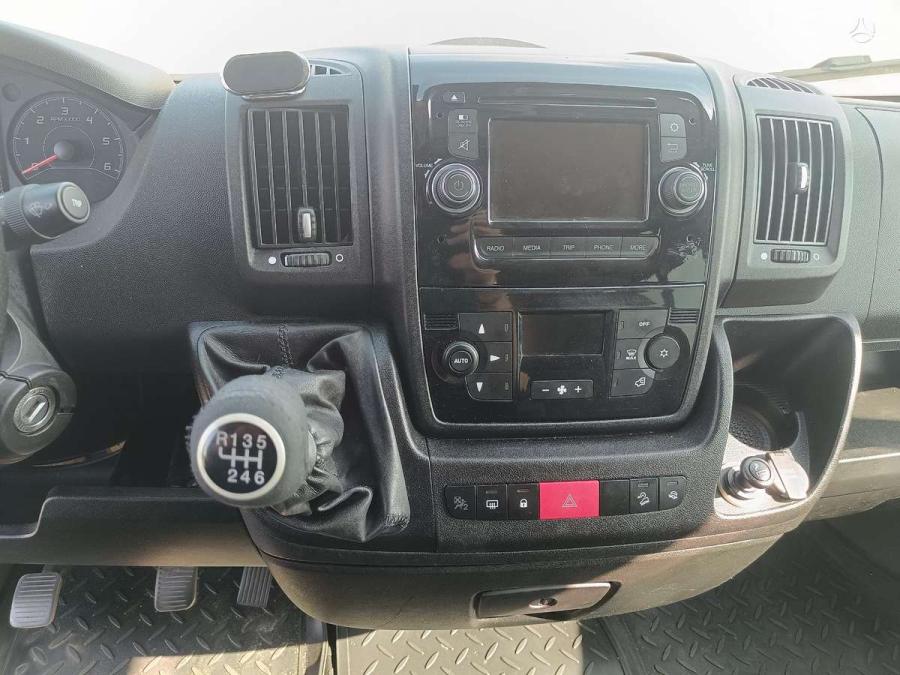Melns Citroen Jumper 2014 Kauņa, ar dzinēja tilpumu 2.20 L un nobraukumu 142 tūkst. km par 10050 €, foto 11 vietnē AUTOMOTO.COM.LV