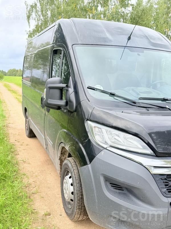Melns Citroen Jumper 2015 Rīga, ar dzinēja tilpumu 2.20 L un nobraukumu 307 tūkst. km par 5300 €, foto 3 vietnē AUTOMOTO.COM.LV