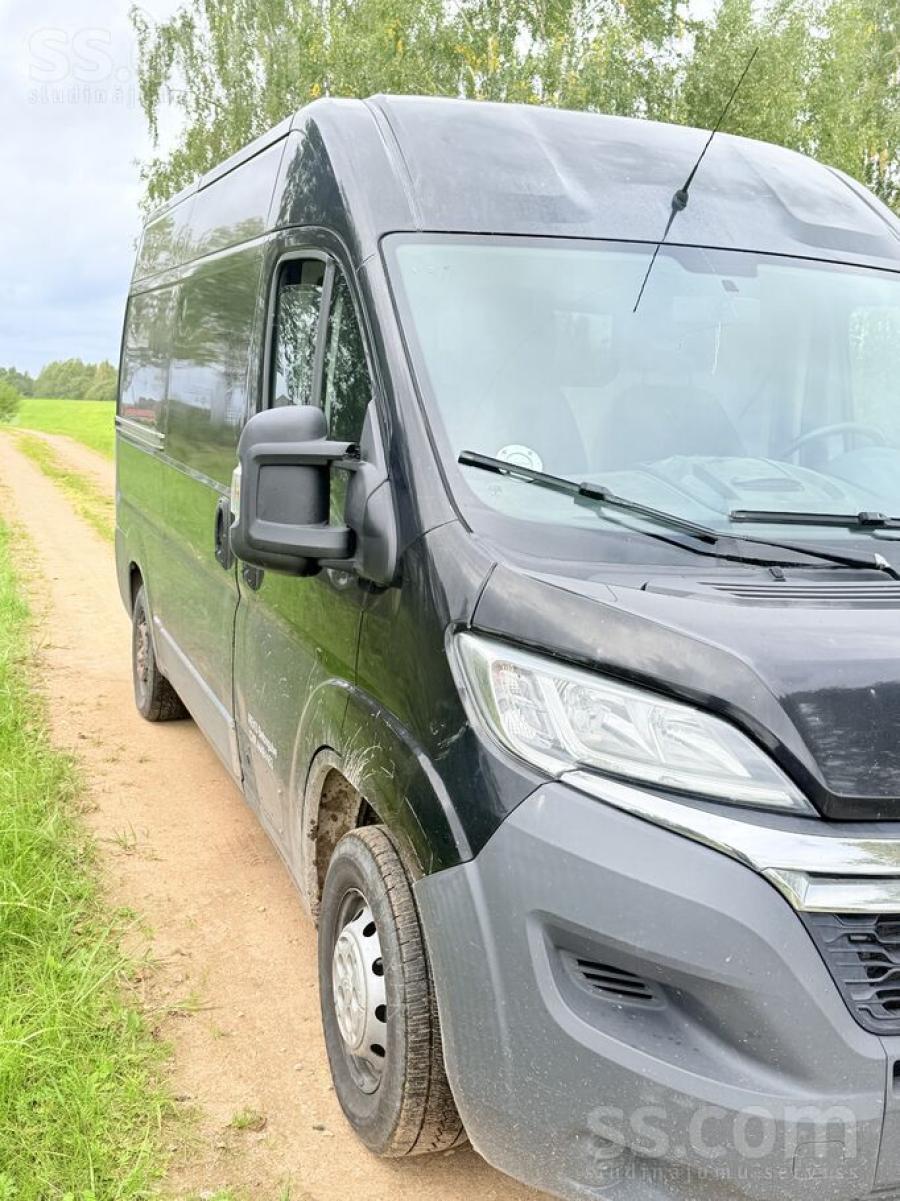 Melns Citroen Jumper 2015 Rīga, ar dzinēja tilpumu 2.20 L un nobraukumu 307 tūkst. km par 5300 €, foto 3 vietnē AUTOMOTO.COM.LV