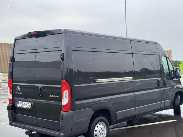 Black Citroen Jumper 2017 in Klaipeda, with an engine capacity of 2.00 L and mileage of 141 thousand km for 7800 €, photo 5 on AUTOMOTO.COM.LV