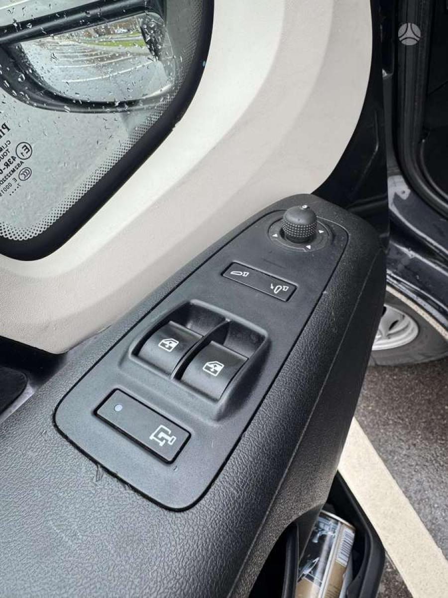 Black Citroen Jumper 2017 in Klaipeda, with an engine capacity of 2.00 L and mileage of 141 thousand km for 7800 €, photo 19 on AUTOMOTO.COM.LV