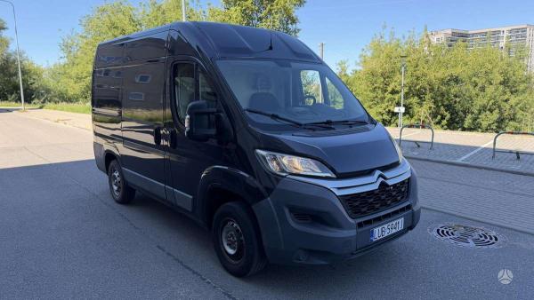 Melns Citroen Jumper 2018 Viļņa, ar dzinēja tilpumu 2.00 L un nobraukumu 147 tūkst. km par 5200 €, foto 7 vietnē AUTOMOTO.COM.LV
