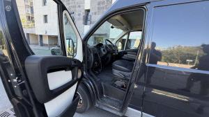 Melns Citroen Jumper 2018 Viļņa, ar dzinēja tilpumu 2.00 L un nobraukumu 147 tūkst. km par 5200 €, foto 14 vietnē AUTOMOTO.COM.LV
