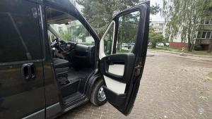Black Citroen Jumper 2018 in Vilnius, with an engine capacity of 2.00 L and mileage of 147 thousand km for 5150 €, photo 15 on AUTOMOTO.COM.LV