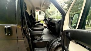 Black Citroen Jumper 2018 in Vilnius, with an engine capacity of 2.00 L and mileage of 147 thousand km for 5150 €, photo 16 on AUTOMOTO.COM.LV
