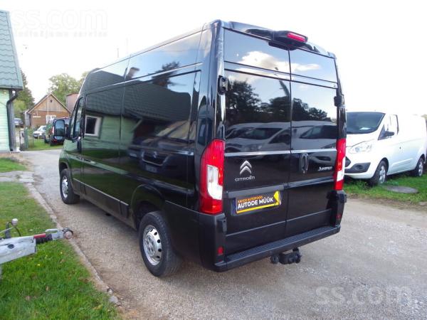 Melns Citroen Jumper 2020 Valka, ar dzinēja tilpumu 2.20 L un nobraukumu 169 tūkst. km par 11400 €, foto 8 vietnē AUTOMOTO.COM.LV