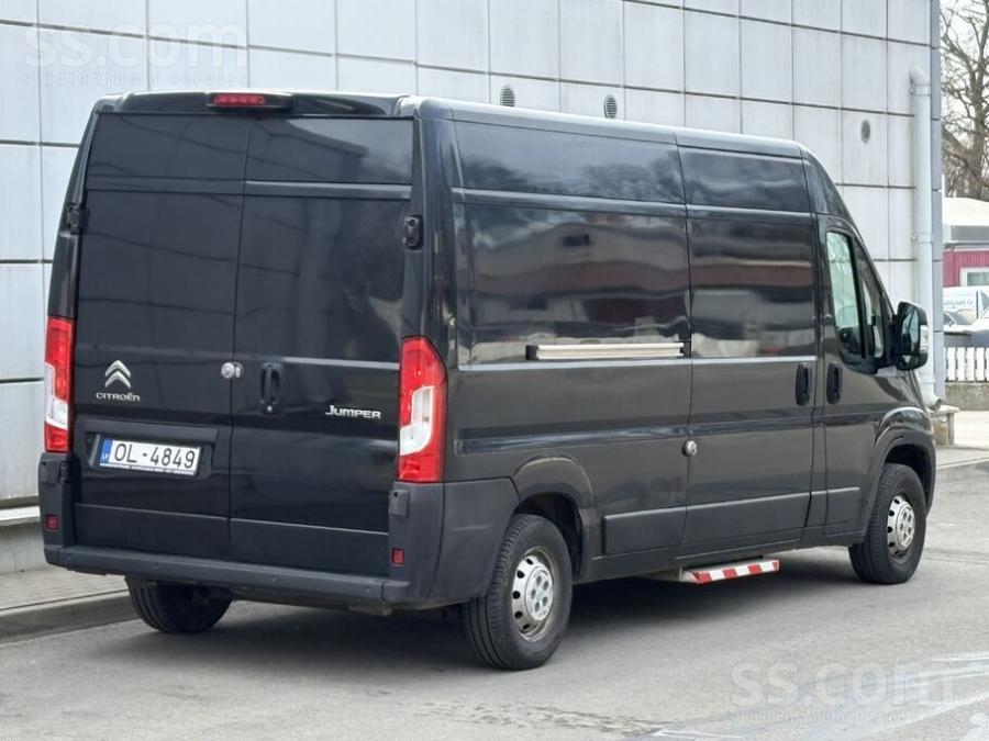 Black Citroen Jumper 2022 in Riga, with an engine capacity of 2.20 L and mileage of 0 thousand km for 12500 €, photo 7 on AUTOMOTO.COM.LV