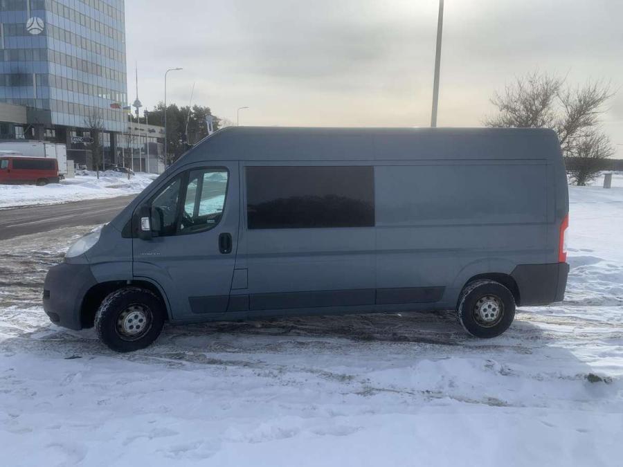Blue Citroen Jumper 2008 in Vilnius, with an engine capacity of 2.20 L and mileage of 209 thousand km for 5300 €, photo 6 on AUTOMOTO.COM.LV