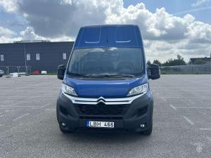 Blue Citroen Jumper 2019 in Vilnius, with an engine capacity of 2.00 L and mileage of 115 thousand km for 15125 €, photo 5 on AUTOMOTO.COM.LV